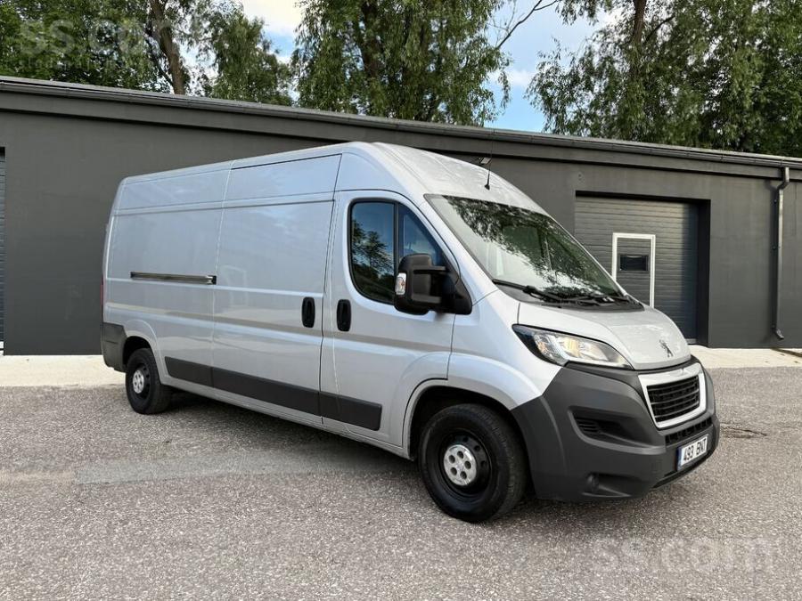 Pelēks Peugeot Boxer 2015 Tallina, ar dzinēja tilpumu 2.20 L un nobraukumu 305 tūkst. km par 7999 €, foto 10 vietnē AUTOMOTO.COM.LV