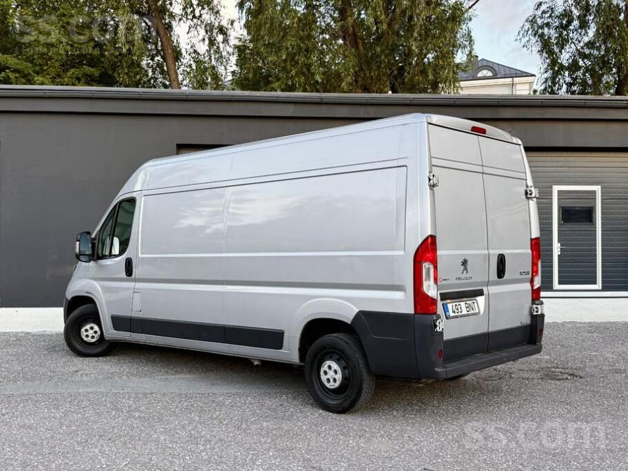 Pelēks Peugeot Boxer 2015 Tallina, ar dzinēja tilpumu 2.20 L un nobraukumu 305 tūkst. km par 7999 €, foto 17 vietnē AUTOMOTO.COM.LV