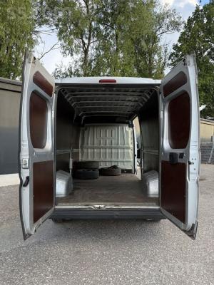 Pelēks Peugeot Boxer 2015 Tallina, ar dzinēja tilpumu 2.20 L un nobraukumu 305 tūkst. km par 7999 €, foto 18 vietnē AUTOMOTO.COM.LV