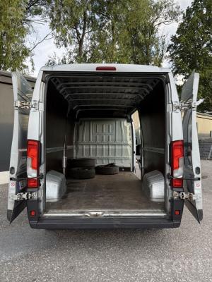 Pelēks Peugeot Boxer 2015 Tallina, ar dzinēja tilpumu 2.20 L un nobraukumu 305 tūkst. km par 7999 €, foto 19 vietnē AUTOMOTO.COM.LV