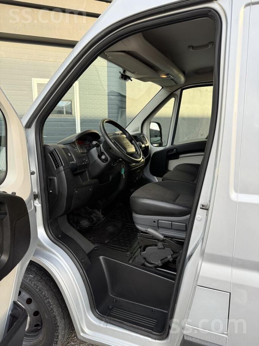 Pelēks Peugeot Boxer 2015 Tallina, ar dzinēja tilpumu 2.20 L un nobraukumu 305 tūkst. km par 7999 €, foto 21 vietnē AUTOMOTO.COM.LV