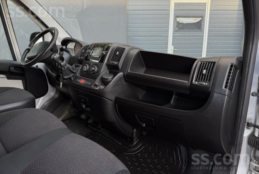 Pelēks Peugeot Boxer 2015 Tallina, ar dzinēja tilpumu 2.20 L un nobraukumu 305 tūkst. km par 7999 €, foto 27 vietnē AUTOMOTO.COM.LV