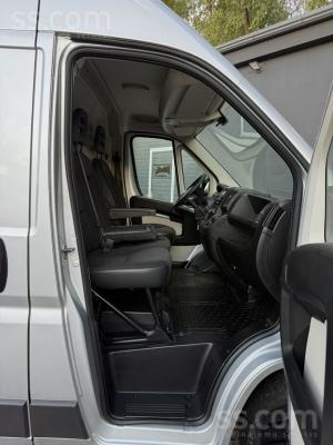 Pelēks Peugeot Boxer 2015 Tallina, ar dzinēja tilpumu 2.20 L un nobraukumu 305 tūkst. km par 7999 €, foto 28 vietnē AUTOMOTO.COM.LV