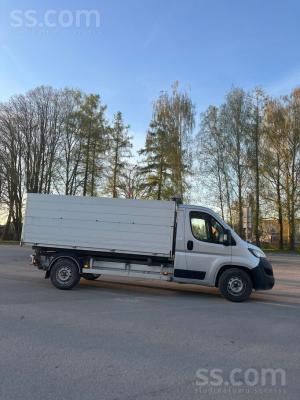 Grey Peugeot Boxer 2018 in Bauska, with an engine capacity of 2.20 L and mileage of 142 thousand km for 15200 €, photo  on AUTOMOTO.COM.LV