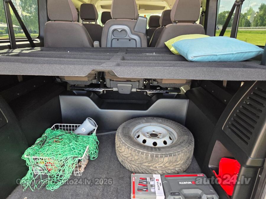 Pelēks Peugeot Boxer 2017 Tallina, ar dzinēja tilpumu 2.00 L un nobraukumu 209 tūkst. km par 16500 €, foto 7 vietnē AUTOMOTO.COM.LV
