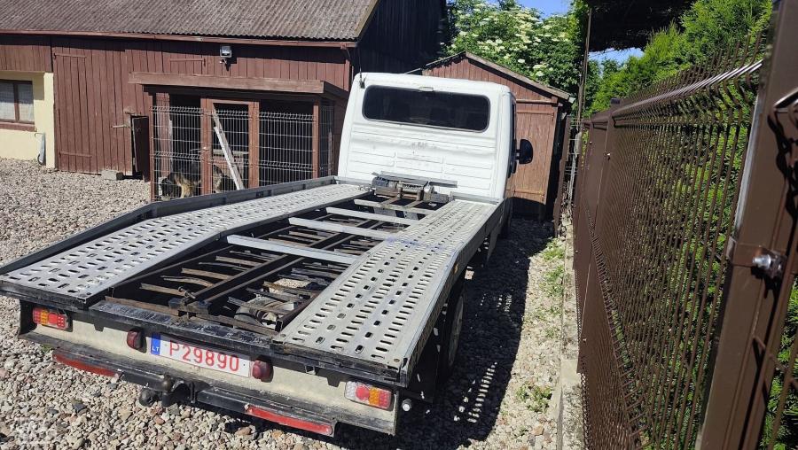 Peugeot Boxer 2004 in Marijampole, with an engine capacity of 2.80 L and mileage of 365 thousand km for 1500 €, photo 4 on AUTOMOTO.COM.LV