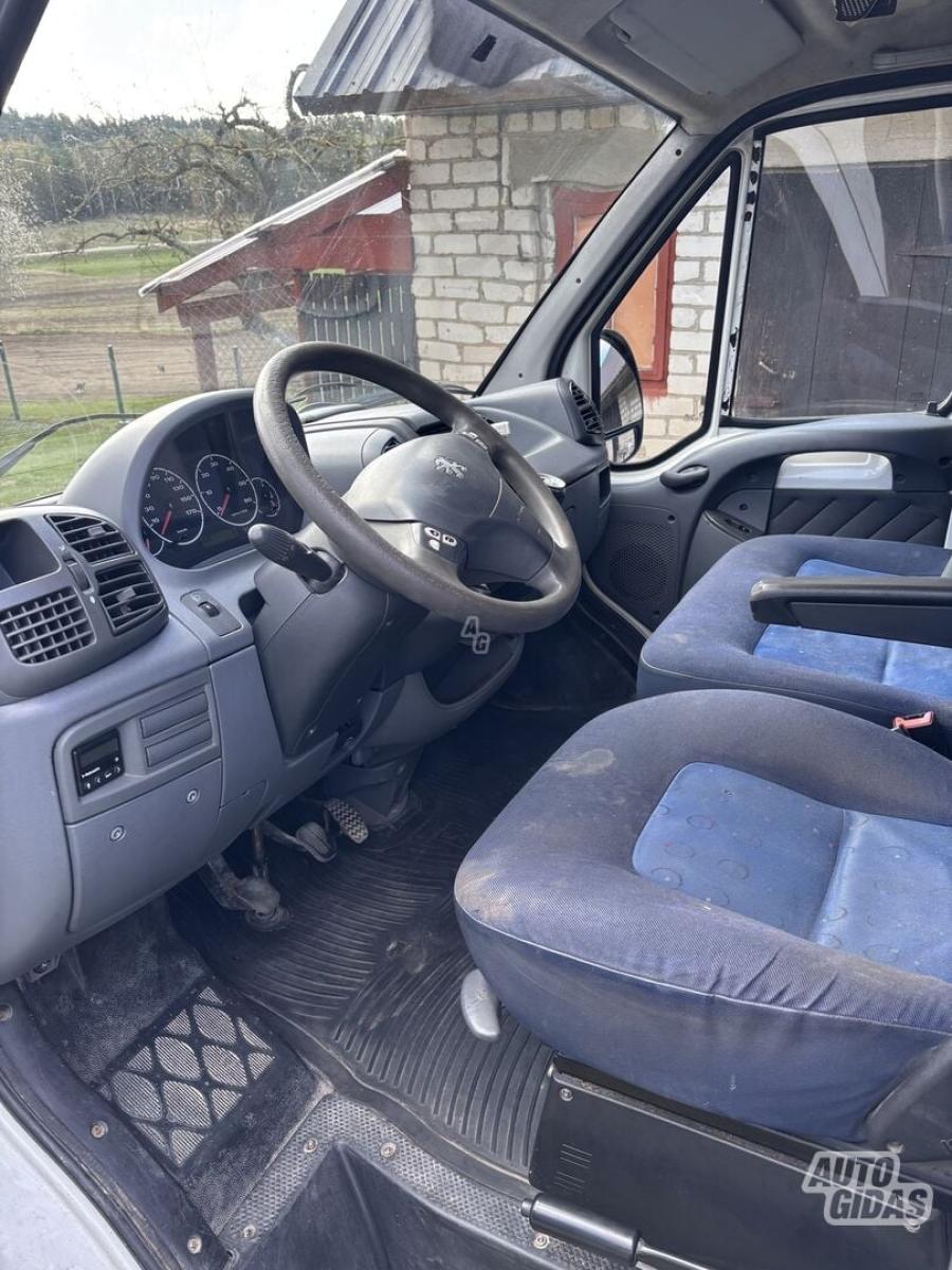 Peugeot Boxer 2005 in Kaunas, with an engine capacity of 2.20 L and mileage of 350 thousand km for 1600 €, photo 4 on AUTOMOTO.COM.LV