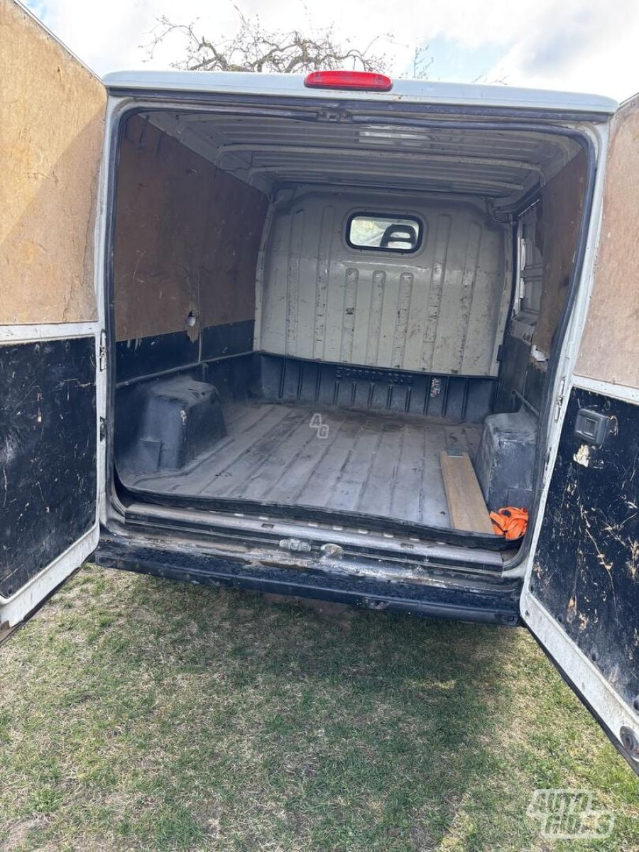 Peugeot Boxer 2005 in Kaunas, with an engine capacity of 2.20 L and mileage of 350 thousand km for 1600 €, photo 11 on AUTOMOTO.COM.LV
