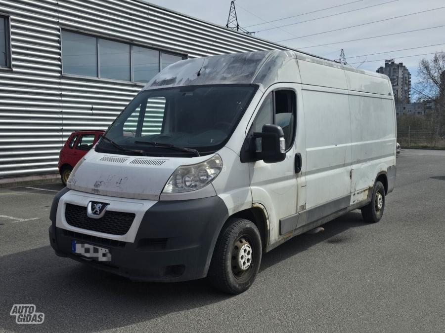 Peugeot Boxer 2010 in Vilnius, with an engine capacity of 2.20 L and mileage of 413 thousand km for 1250 €, photo 1 on AUTOMOTO.COM.LV