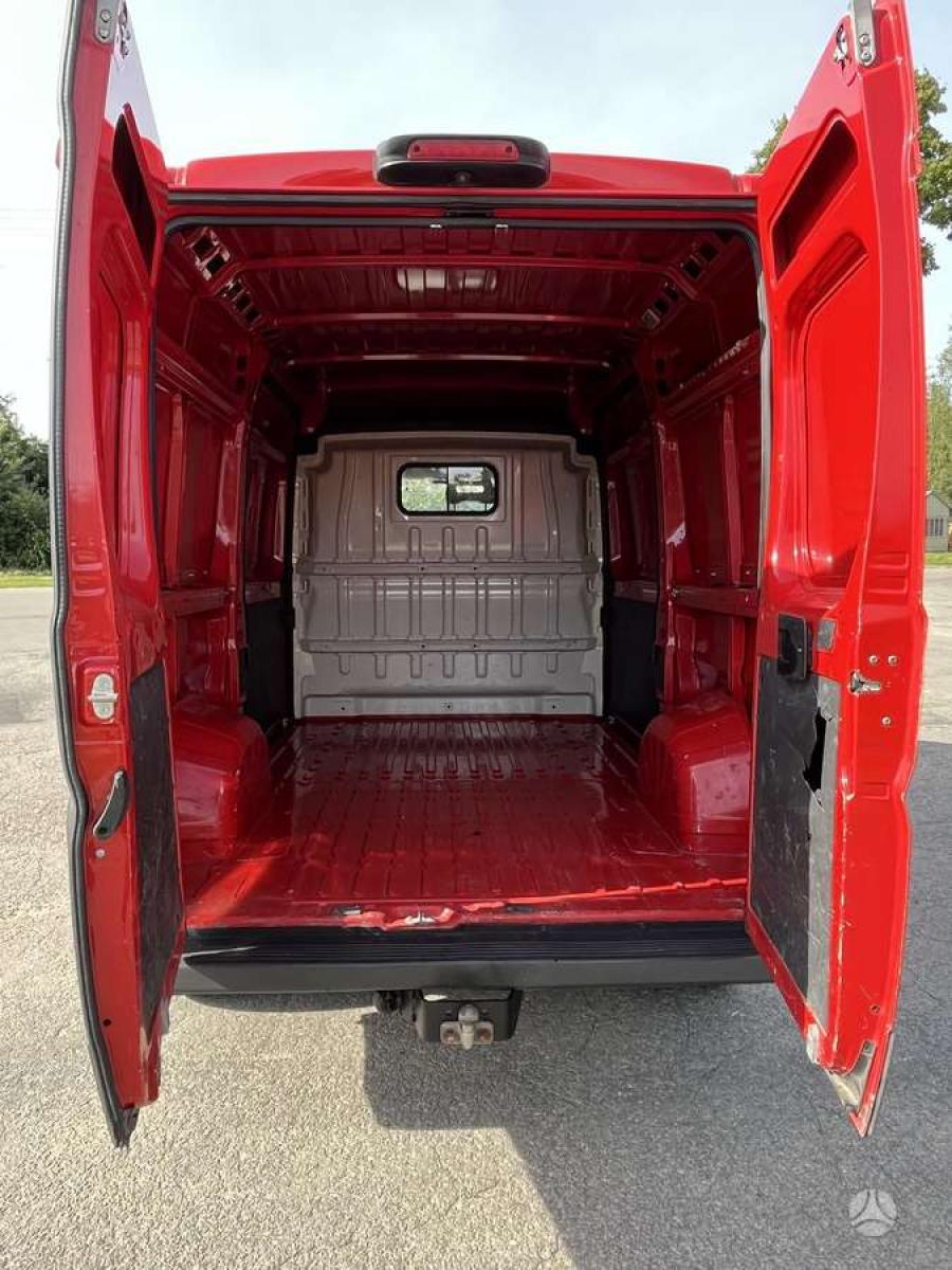 Sarkans Peugeot Boxer 2014 Šilalė, ar dzinēja tilpumu 2.20 L un nobraukumu 186 tūkst. km par 6990 €, foto 9 vietnē AUTOMOTO.COM.LV