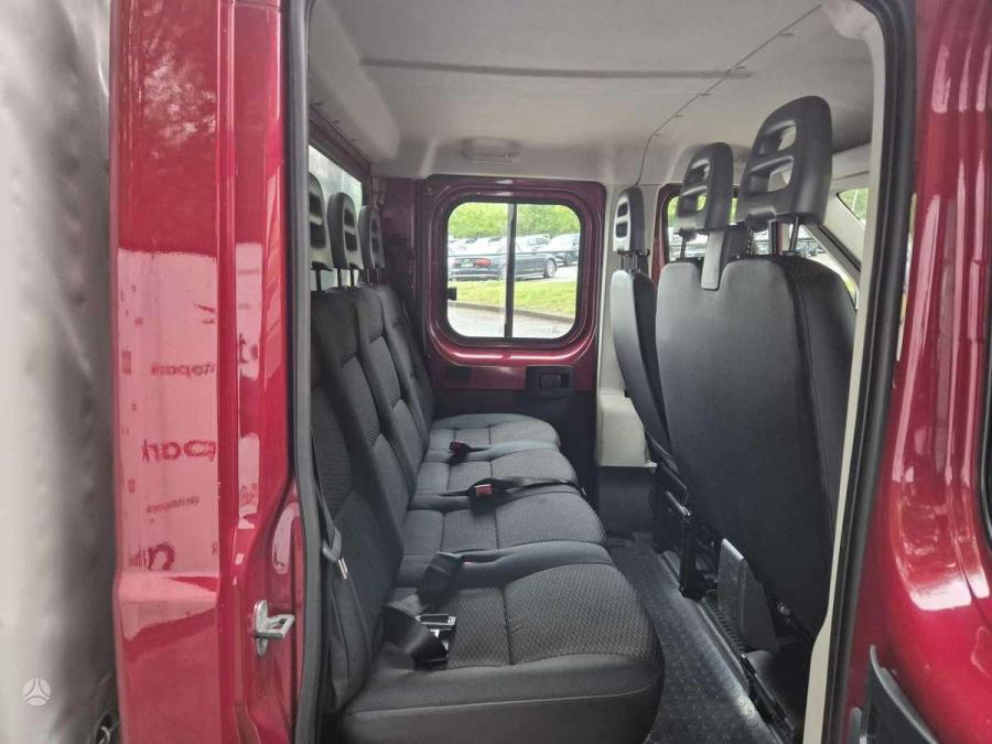 Red Peugeot Boxer 2020 in Vilnius, with an engine capacity of 2.18 L and mileage of 109 thousand km for 13999 €, photo 7 on AUTOMOTO.COM.LV