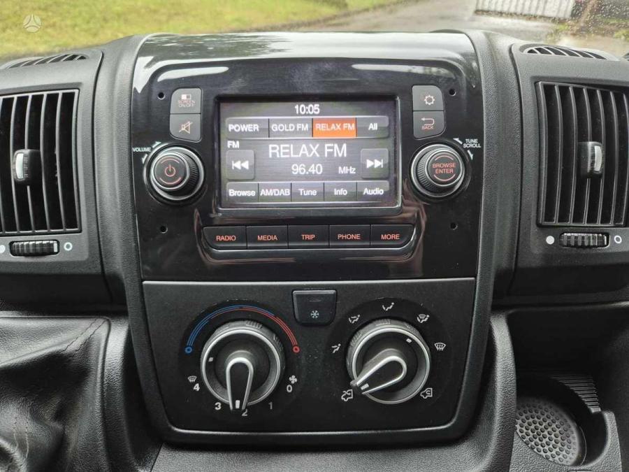 Red Peugeot Boxer 2020 in Vilnius, with an engine capacity of 2.18 L and mileage of 109 thousand km for 13999 €, photo 13 on AUTOMOTO.COM.LV