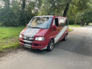Red Peugeot Boxer 2005 in Riga, with an engine capacity of 2.70 L and mileage of 414 thousand km for 1399 €, photo 3 on AUTOMOTO.COM.LV