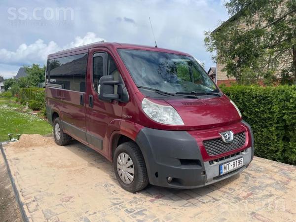 Red Peugeot Boxer 2008 in Riga, with an engine capacity of 2.20 L and mileage of 548 thousand km for 3900 €, photo 1 on AUTOMOTO.COM.LV