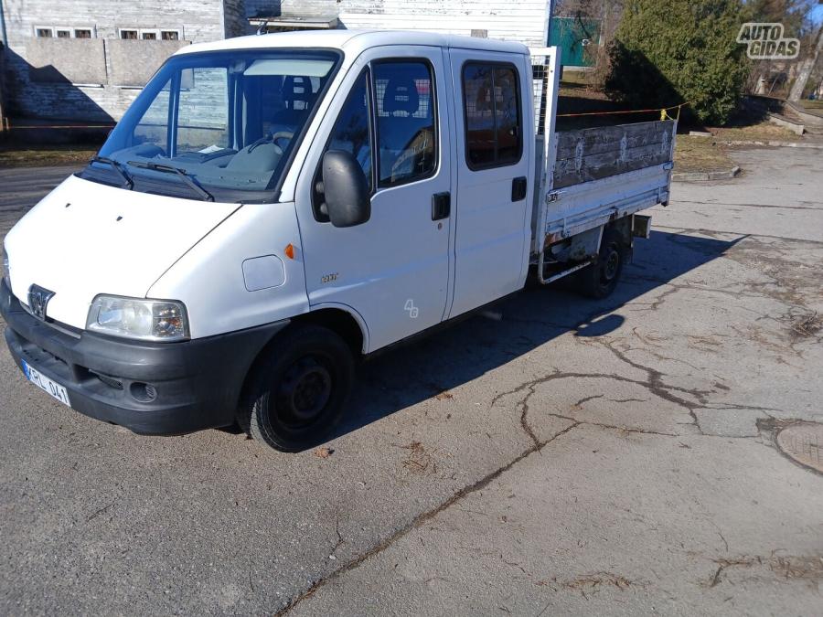 White Peugeot Boxer 2004 in Silute, with an engine capacity of 2.20 L and mileage of 286 thousand km for 2500 €, photo 1 on AUTOMOTO.COM.LV
