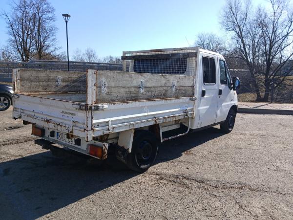 White Peugeot Boxer 2004 in Silute, with an engine capacity of 2.20 L and mileage of 286 thousand km for 2000 €, photo 4 on AUTOMOTO.COM.LV