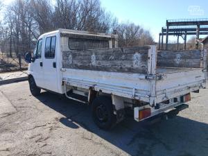 White Peugeot Boxer 2004 in Silute, with an engine capacity of 2.20 L and mileage of 286 thousand km for 2500 €, photo 5 on AUTOMOTO.COM.LV
