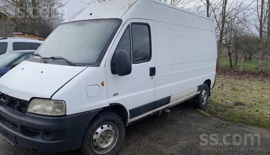 White Peugeot Boxer 2006 in Kraslava, with an engine capacity of 2.20 L and mileage of 337 thousand km for 880 €, photo 2 on AUTOMOTO.COM.LV