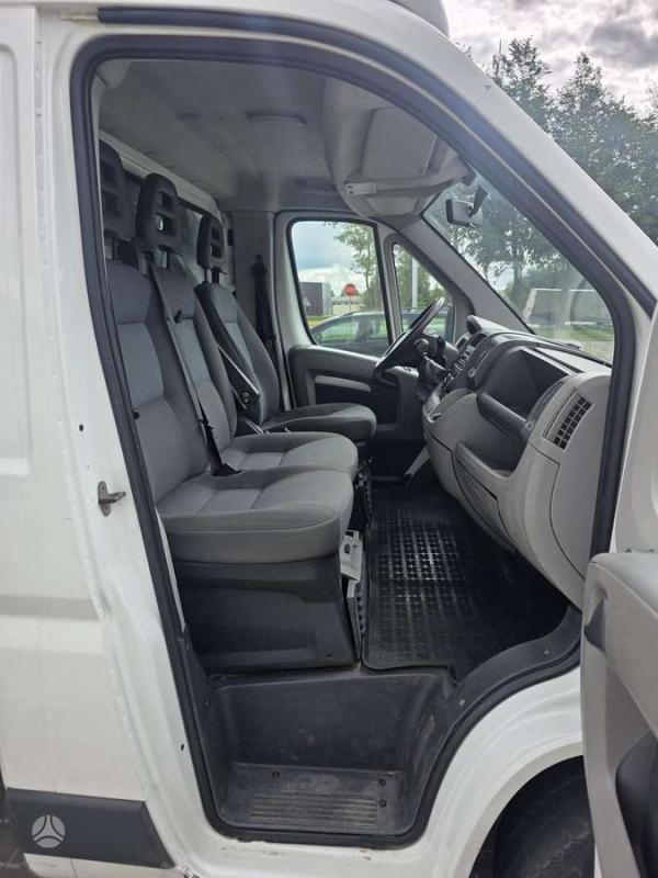 Balts Peugeot Boxer 2007 Viļņa, ar dzinēja tilpumu 2.20 L un nobraukumu 312 tūkst. km par 4800 €, foto 6 vietnē AUTOMOTO.COM.LV