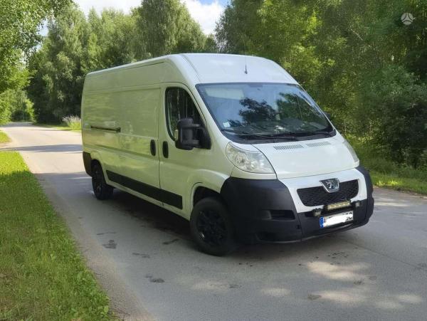 White Peugeot Boxer 2008 in Rokiskis, with an engine capacity of 2.20 L and mileage of 265 thousand km for 3650 €, photo 6 on AUTOMOTO.COM.LV