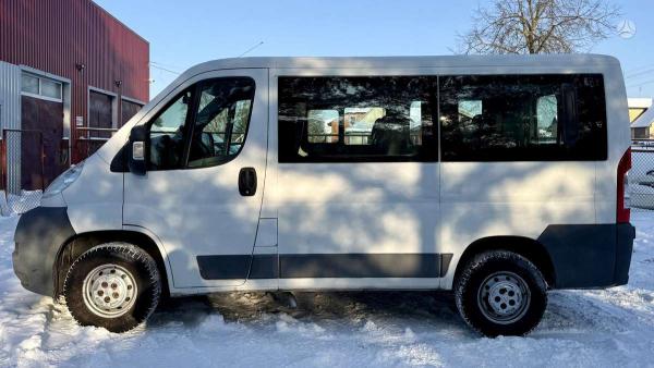 White Peugeot Boxer 2010 in Ukmerge, with an engine capacity of 2.20 L and mileage of 211 thousand km for 4950 €, photo 8 on AUTOMOTO.COM.LV
