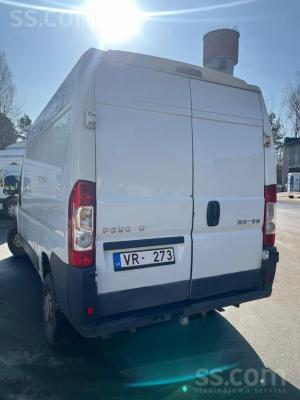Balts Peugeot Boxer 2011 Rīga, ar dzinēja tilpumu 2.10 L un nobraukumu 404 tūkst. km par 2500 €, foto 5 vietnē AUTOMOTO.COM.LV