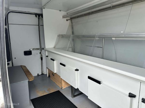 White Peugeot Boxer 2011 in Varena, with an engine capacity of 2.20 L and mileage of 268 thousand km for 7300 €, photo 8 on AUTOMOTO.COM.LV