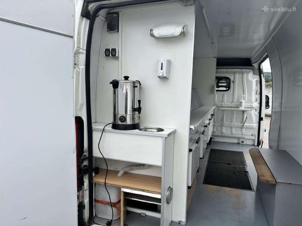 White Peugeot Boxer 2011 in Varena, with an engine capacity of 2.20 L and mileage of 268 thousand km for 7300 €, photo 9 on AUTOMOTO.COM.LV