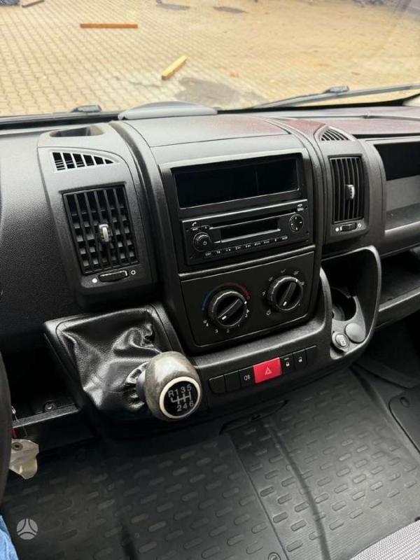 Balts Peugeot Boxer 2012 Kauņa, ar dzinēja tilpumu 2.20 L un nobraukumu 196 tūkst. km par 3300 €, foto 11 vietnē AUTOMOTO.COM.LV