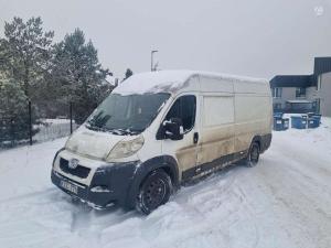 White Peugeot Boxer 2012 in Siauliai, with an engine capacity of 2.20 L and mileage of 600 thousand km for 1600 €, photo 2 on AUTOMOTO.COM.LV