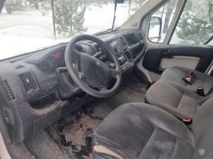 White Peugeot Boxer 2012 in Siauliai, with an engine capacity of 2.20 L and mileage of 600 thousand km for 1600 €, photo 3 on AUTOMOTO.COM.LV