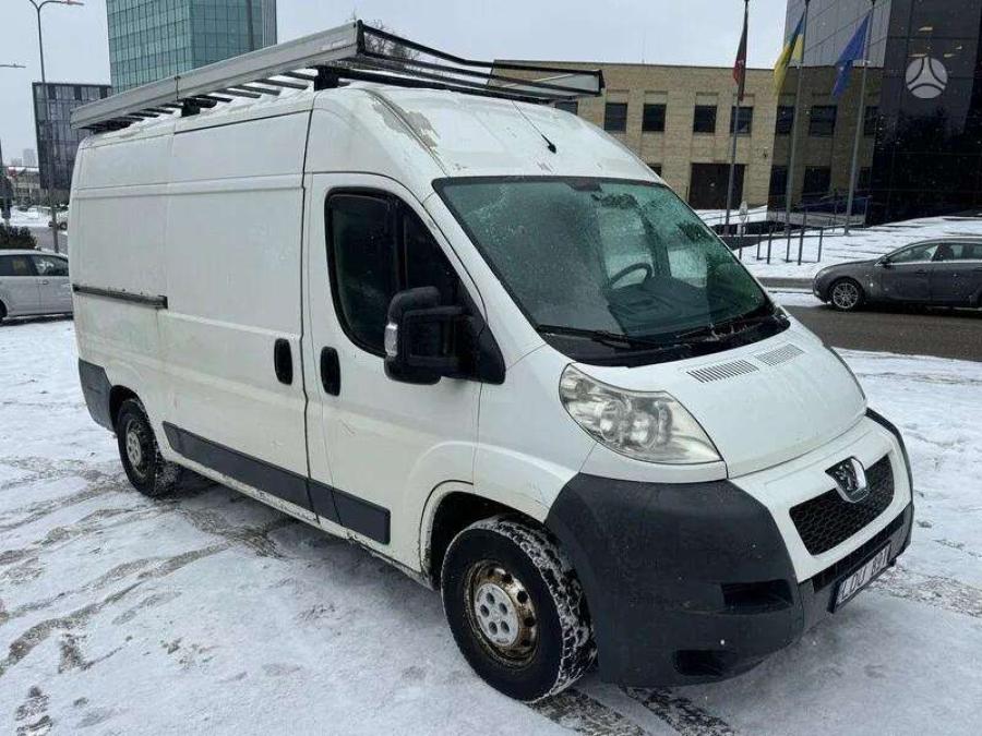 Balts Peugeot Boxer 2012 Viļņa, ar dzinēja tilpumu 2.20 L un nobraukumu 305 tūkst. km par 2600 €, foto 2 vietnē AUTOMOTO.COM.LV