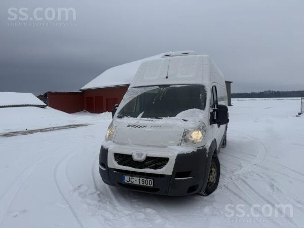 Balts Peugeot Boxer 2013 Tukums, ar dzinēja tilpumu 2.20 L un nobraukumu 390 tūkst. km par 6800 €, foto 1 vietnē AUTOMOTO.COM.LV