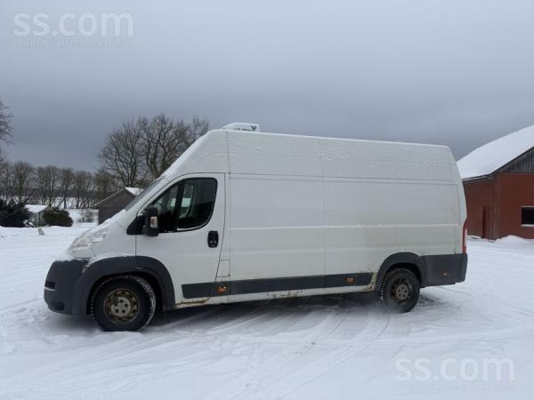Balts Peugeot Boxer 2013 Tukums, ar dzinēja tilpumu 2.20 L un nobraukumu 390 tūkst. km par 6800 €, foto 2 vietnē AUTOMOTO.COM.LV