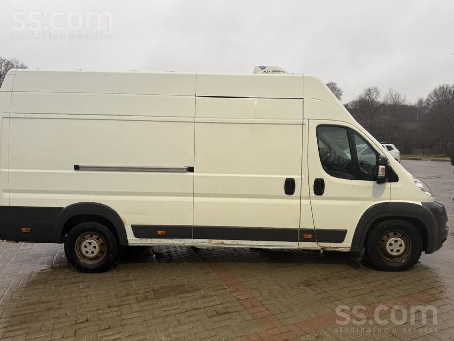 Balts Peugeot Boxer 2013 Tukums, ar dzinēja tilpumu 2.20 L un nobraukumu 387 tūkst. km par 7000 €, foto 4 vietnē AUTOMOTO.COM.LV