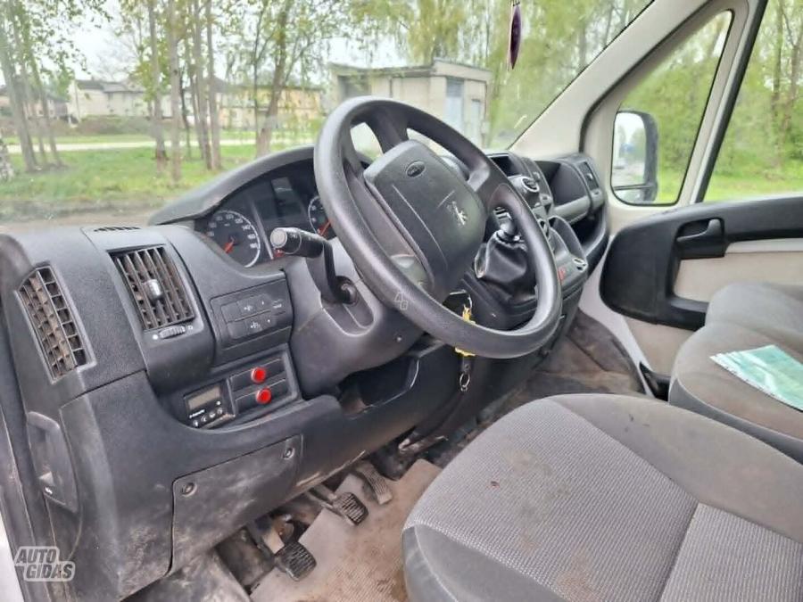 White Peugeot Boxer 2014 in Radviliskis, with an engine capacity of 3.00 L and mileage of 132 thousand km for 8591 €, photo 10 on AUTOMOTO.COM.LV