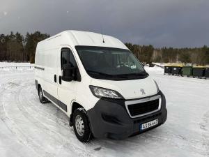 White Peugeot Boxer 2016 in Vilnius, with an engine capacity of 2.00 L and mileage of 257 thousand km for 7550 €, photo  on AUTOMOTO.COM.LV