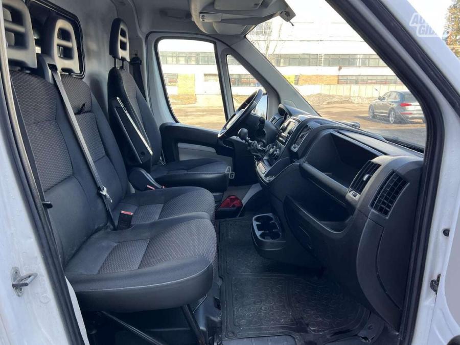 Balts Peugeot Boxer 2016 Panevēža, ar dzinēja tilpumu 2.00 L un nobraukumu 400 tūkst. km par 3900 €, foto 11 vietnē AUTOMOTO.COM.LV