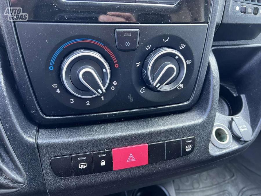 Balts Peugeot Boxer 2016 Panevēža, ar dzinēja tilpumu 2.00 L un nobraukumu 400 tūkst. km par 3900 €, foto 17 vietnē AUTOMOTO.COM.LV