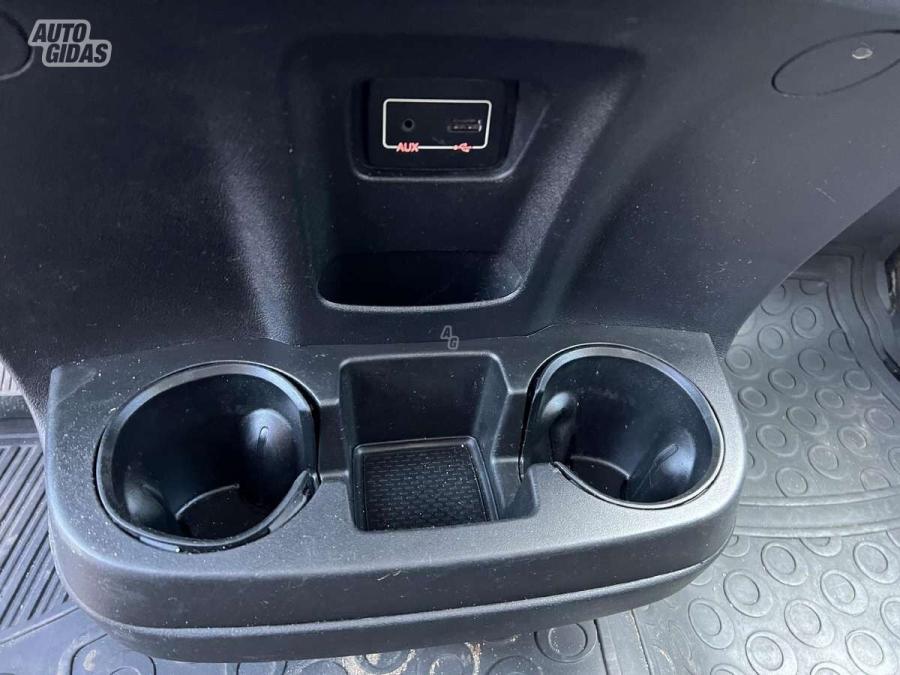 Balts Peugeot Boxer 2016 Panevēža, ar dzinēja tilpumu 2.00 L un nobraukumu 400 tūkst. km par 3900 €, foto 18 vietnē AUTOMOTO.COM.LV