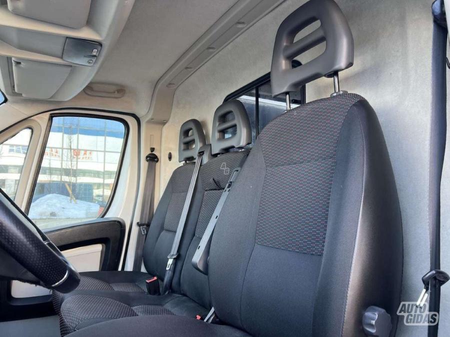 Balts Peugeot Boxer 2016 Panevēža, ar dzinēja tilpumu 2.00 L un nobraukumu 400 tūkst. km par 3900 €, foto 19 vietnē AUTOMOTO.COM.LV