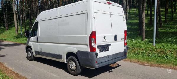 Balts Peugeot Boxer 2016 Tauragė, ar dzinēja tilpumu 2.00 L un nobraukumu 227 tūkst. km par 5300 €, foto 4 vietnē AUTOMOTO.COM.LV