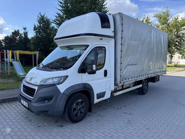 White Peugeot Boxer 2016 in Klaipeda, with an engine capacity of 3.00 L and mileage of 484 thousand km for 5999 €, photo 1 on AUTOMOTO.COM.LV