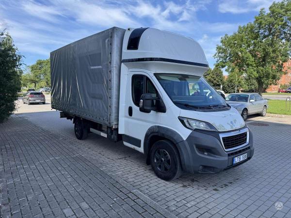 White Peugeot Boxer 2016 in Klaipeda, with an engine capacity of 3.00 L and mileage of 484 thousand km for 5999 €, photo 3 on AUTOMOTO.COM.LV