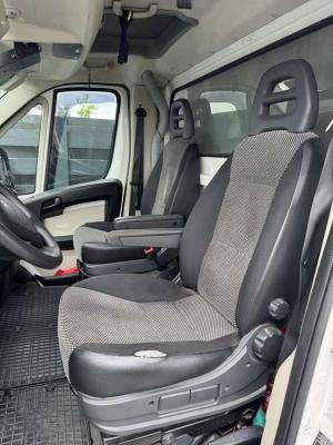 White Peugeot Boxer 2016 in Klaipeda, with an engine capacity of 3.00 L and mileage of 484 thousand km for 5999 €, photo 9 on AUTOMOTO.COM.LV
