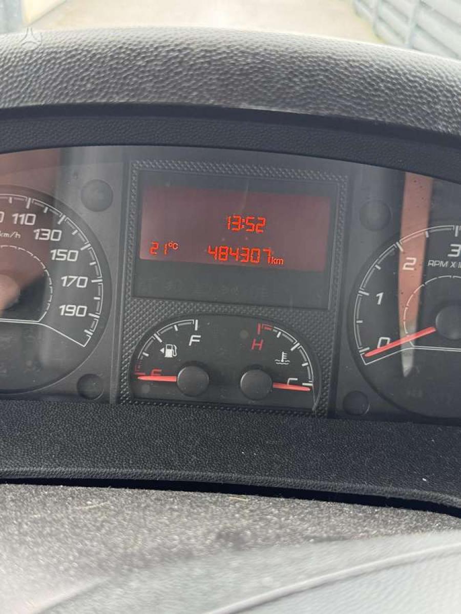 White Peugeot Boxer 2016 in Klaipeda, with an engine capacity of 3.00 L and mileage of 484 thousand km for 5999 €, photo 10 on AUTOMOTO.COM.LV