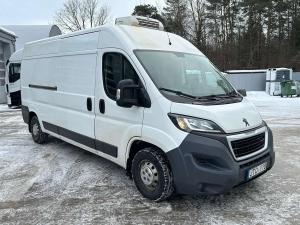Balts Peugeot Boxer 2017 Viļņa, ar dzinēja tilpumu 2.00 L un nobraukumu 422 tūkst. km par 8990 €, foto 2 vietnē AUTOMOTO.COM.LV