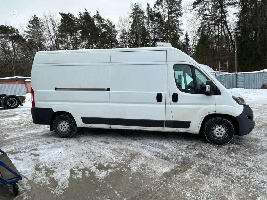 Balts Peugeot Boxer 2017 Viļņa, ar dzinēja tilpumu 2.00 L un nobraukumu 422 tūkst. km par 8990 €, foto 3 vietnē AUTOMOTO.COM.LV