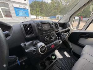 White Peugeot Boxer 2017 in Vilnius, with an engine capacity of 2.00 L and mileage of 432 thousand km for 8990 €, photo 24 on AUTOMOTO.COM.LV