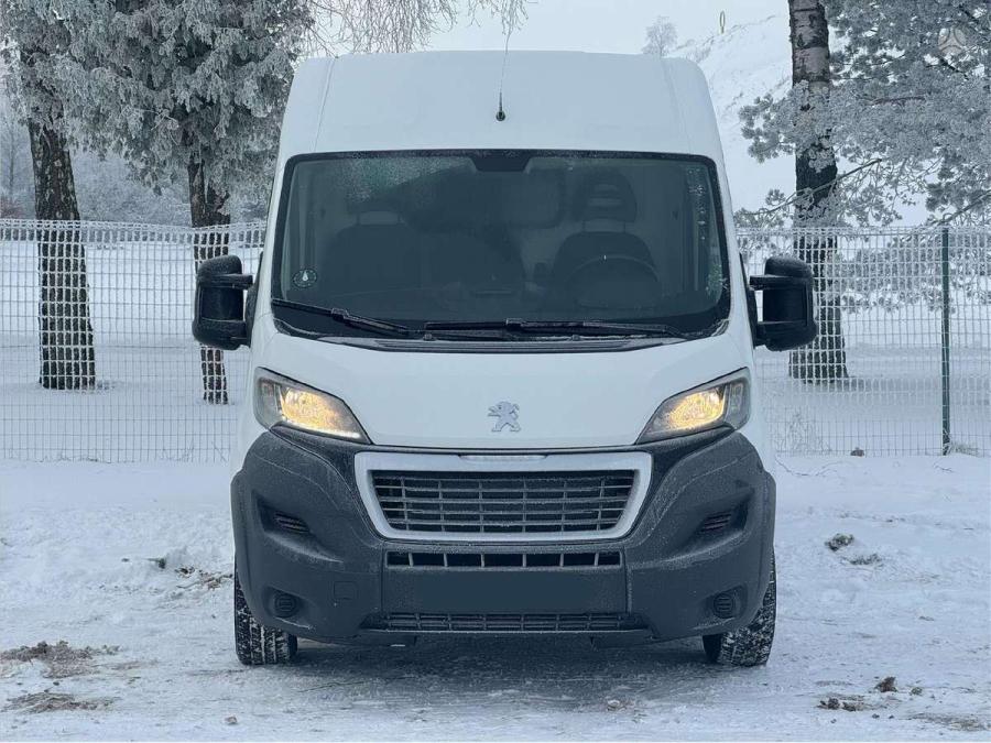 Balts Peugeot Boxer 2018 Tauragė, ar dzinēja tilpumu 2.00 L un nobraukumu 222 tūkst. km par 7000 €, foto 3 vietnē AUTOMOTO.COM.LV